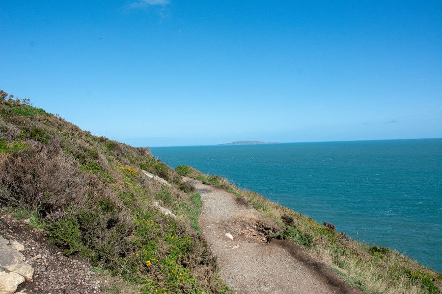 Cliffs and Castles: A Dublin Day Trip to Howth - Reverberations