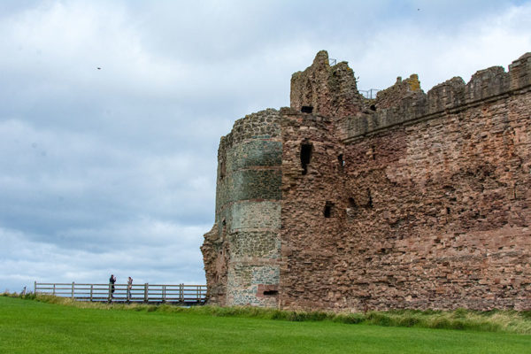 Tantallon Castle: Scottish Castle on the Cliffs - Reverberations