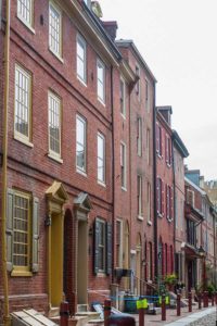 Strolling the Historic Elfreth's Alley - Reverberations